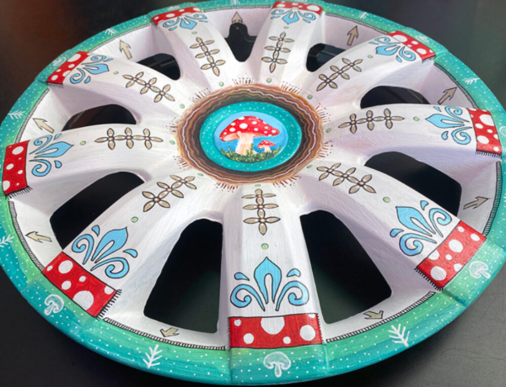 Car Crazy Painted Hubcap – Donna Gentile